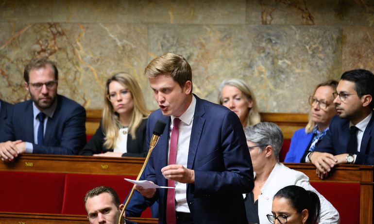 "Pas opportun de légiférer" : un député de la majorité votera contre le ...